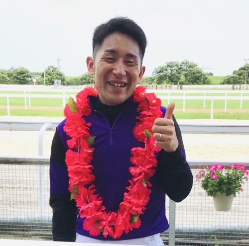 また笹田知宏ジョッキーの笑顔が炸裂 場立ちとネットの予想屋「大黒社」です！ 楽天ブログ